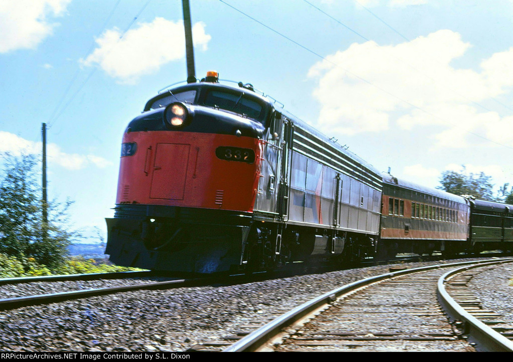 AMTK 332 @Long Siding